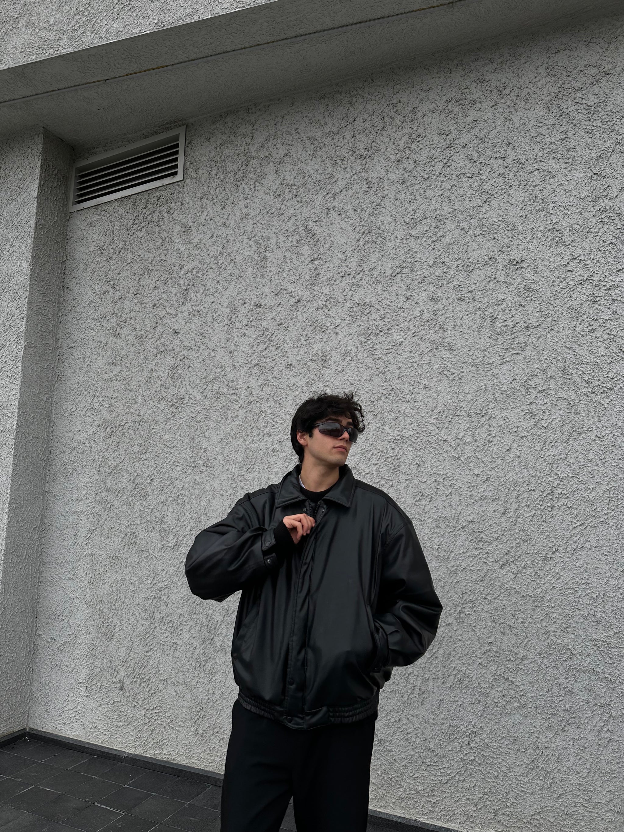 Siyah Oversize Bomber Deri Ceket – ATE STUDIOS